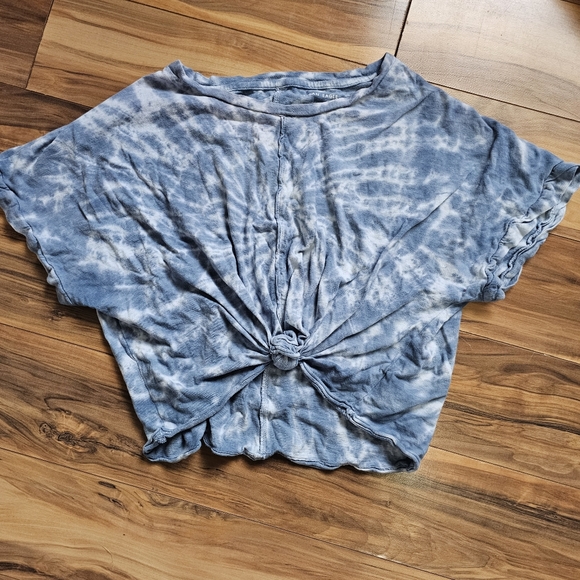 American Eagle Outfitters | Tops | American Eagle Tie Dye Blue And White Crop Top Small | Poshmark